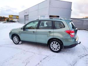 Zaļš Subaru Forester 2016 Utena, ar dzinēja tilpumu 2.00 L un nobraukumu 219 tūkst. km par 7450 €, foto 3 vietnē AUTOMOTO.COM.LV