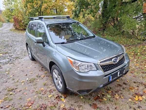 Green Subaru Forester 2016 in Klaipeda, with an engine capacity of 2.50 L and mileage of 152 thousand km for 7999 €, photo 1 on AUTOMOTO.COM.LV