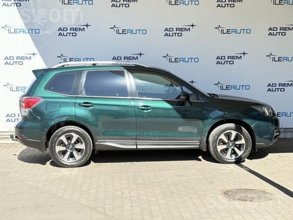 Green Subaru Forester 2016 in Riga, with an engine capacity of 2.00 L and mileage of 248 thousand km for 11500 €, photo 5 on AUTOMOTO.COM.LV
