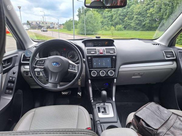 Green Subaru Forester 2016 in Kaunas, with an engine capacity of 2.50 L and mileage of 189 thousand km for 8500 €, photo 5 on AUTOMOTO.COM.LV