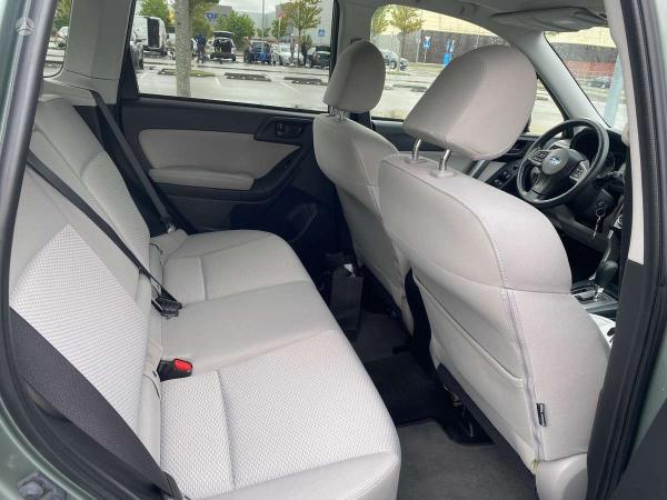 Green Subaru Forester 2016 in Klaipeda, with an engine capacity of 2.50 L and mileage of 139 thousand km for 9500 €, photo 2 on AUTOMOTO.COM.LV