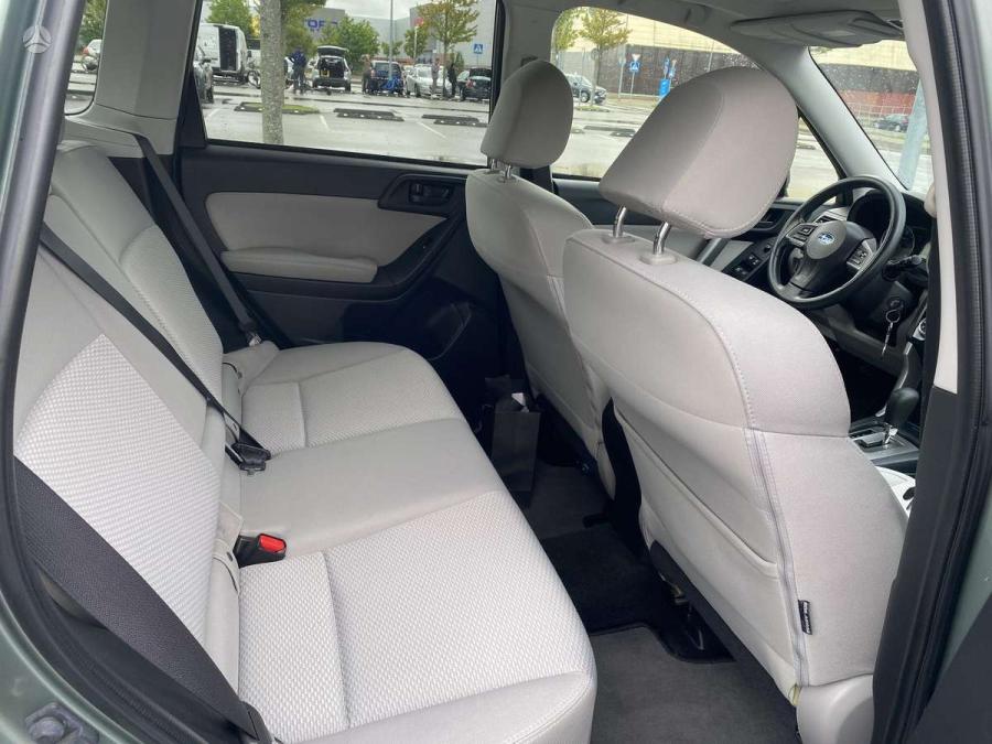 Green Subaru Forester 2016 in Klaipeda, with an engine capacity of 2.50 L and mileage of 139 thousand km for 9500 €, photo 3 on AUTOMOTO.COM.LV