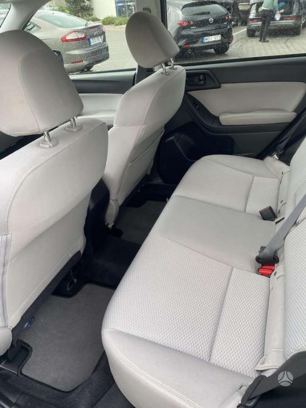 Green Subaru Forester 2016 in Klaipeda, with an engine capacity of 2.50 L and mileage of 139 thousand km for 9500 €, photo 9 on AUTOMOTO.COM.LV