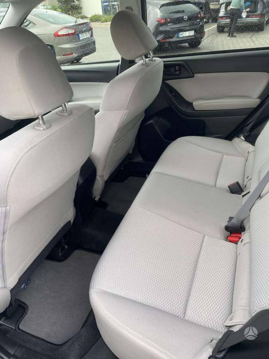 Green Subaru Forester 2016 in Klaipeda, with an engine capacity of 2.50 L and mileage of 139 thousand km for 9500 €, photo 10 on AUTOMOTO.COM.LV