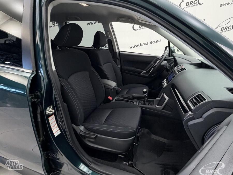 Green Subaru Forester 2017 in Avizieniai, with an engine capacity of 2.00 L and mileage of 95 thousand km for 11000 €, photo 8 on AUTOMOTO.COM.LV