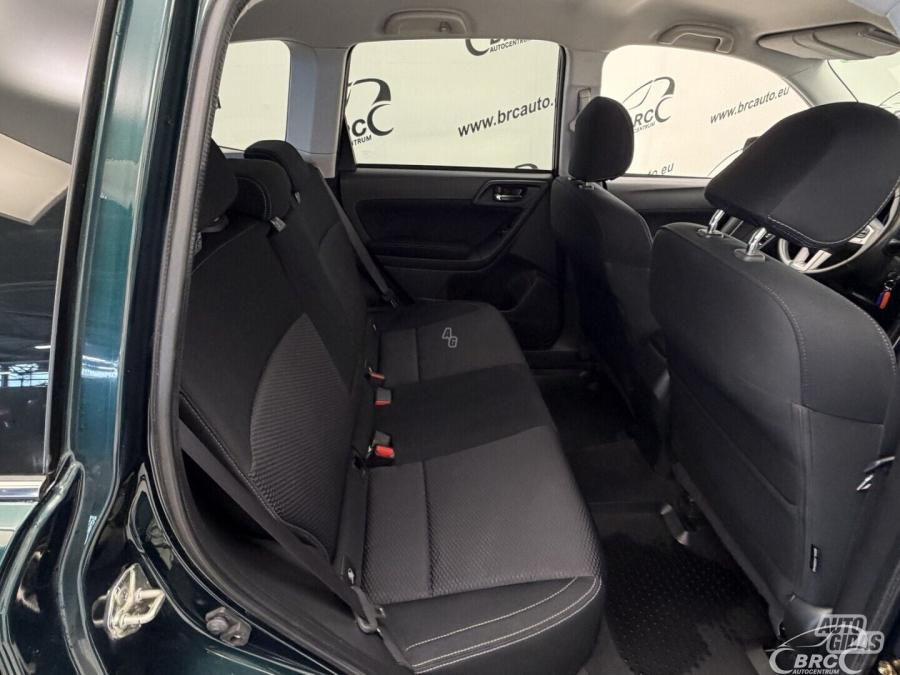 Green Subaru Forester 2017 in Avizieniai, with an engine capacity of 2.00 L and mileage of 95 thousand km for 11000 €, photo 11 on AUTOMOTO.COM.LV