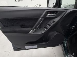 Green Subaru Forester 2017 in Avizieniai, with an engine capacity of 2.00 L and mileage of 95 thousand km for 11000 €, photo 21 on AUTOMOTO.COM.LV
