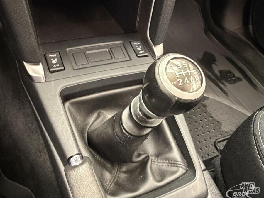 Green Subaru Forester 2017 in Avizieniai, with an engine capacity of 2.00 L and mileage of 95 thousand km for 11000 €, photo 27 on AUTOMOTO.COM.LV