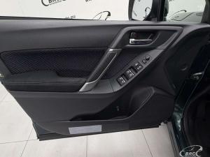 Green Subaru Forester 2017 in Vilnius, with an engine capacity of 2.00 L and mileage of 95 thousand km for 9900 €, photo 22 on AUTOMOTO.COM.LV