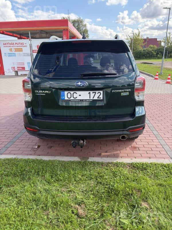 Green Subaru Forester 2018 in Jelgava, with an engine capacity of 2.00 L and mileage of 221 thousand km for 9000 €, photo 7 on AUTOMOTO.COM.LV