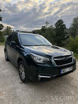 Green Subaru Forester 2018 in Riga, with an engine capacity of 2.00 L and mileage of 264 thousand km for 7990 €, photo 5 on AUTOMOTO.COM.LV