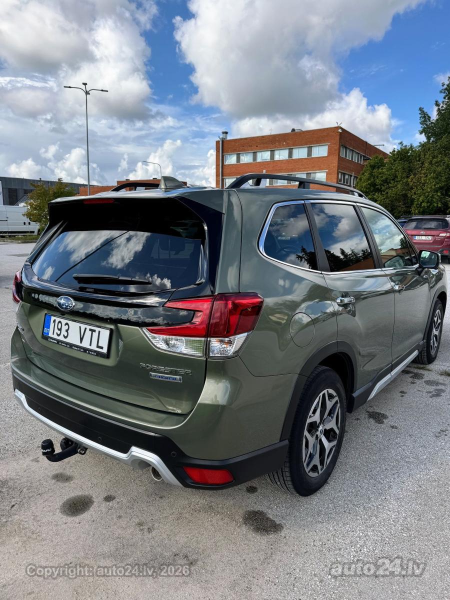 Green Subaru Forester 2019 in Tallinn, with an engine capacity of 2.00 L and mileage of 69 thousand km for 22900 €, photo 5 on AUTOMOTO.COM.LV