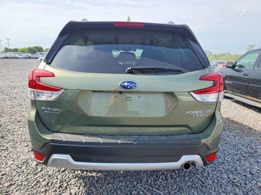 Green Subaru Forester 2019 in Siauliai, with an engine capacity of 2.50 L and mileage of 82 thousand km for 6950 €, photo 7 on AUTOMOTO.COM.LV