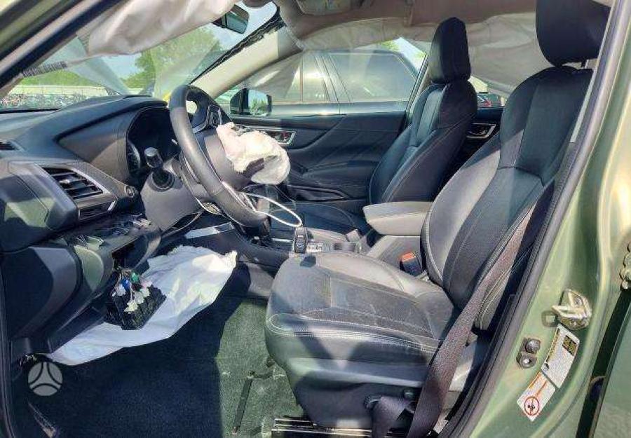 Green Subaru Forester 2019 in Siauliai, with an engine capacity of 2.50 L and mileage of 82 thousand km for 6950 €, photo 8 on AUTOMOTO.COM.LV