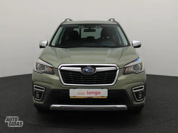 Green Subaru Forester 2020 in Vilnius, with an engine capacity of 2.00 L and mileage of 179 thousand km for 17899 €, photo 3 on AUTOMOTO.COM.LV