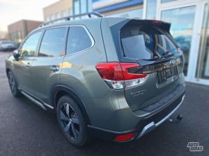 Green Subaru Forester 2021 in Kaunas, with an engine capacity of 2.00 L and mileage of 100 thousand km for 28559 €, photo 11 on AUTOMOTO.COM.LV