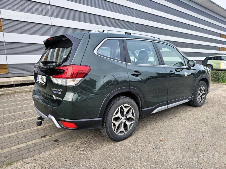 Green Subaru Forester 2022 in Riga, with an engine capacity of 2.00 L and mileage of 60 thousand km for 26900 €, photo 2 on AUTOMOTO.COM.LV