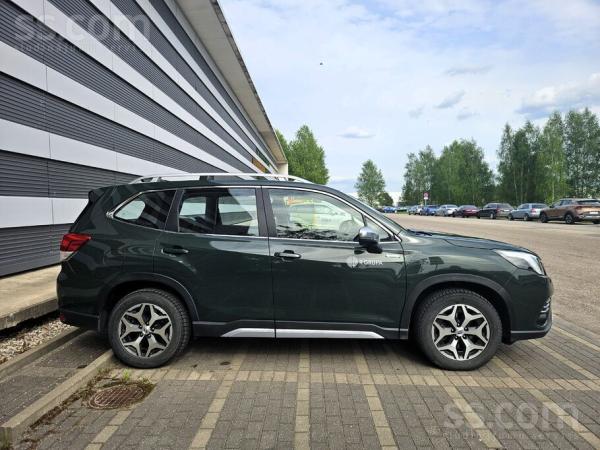 Green Subaru Forester 2022 in Riga, with an engine capacity of 2.00 L and mileage of 60 thousand km for 26900 €, photo 6 on AUTOMOTO.COM.LV
