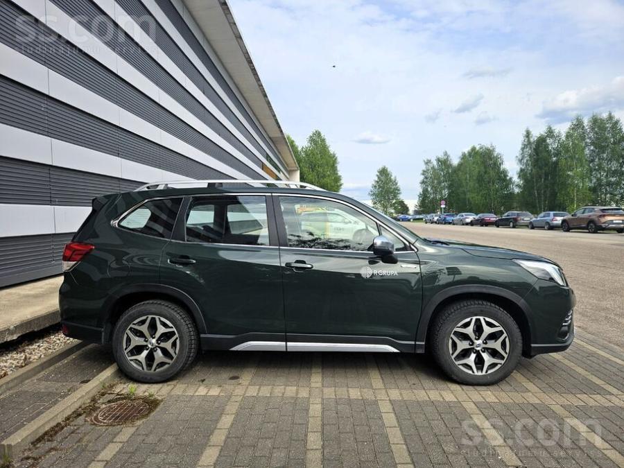 Green Subaru Forester 2022 in Riga, with an engine capacity of 2.00 L and mileage of 60 thousand km for 26900 €, photo 6 on AUTOMOTO.COM.LV