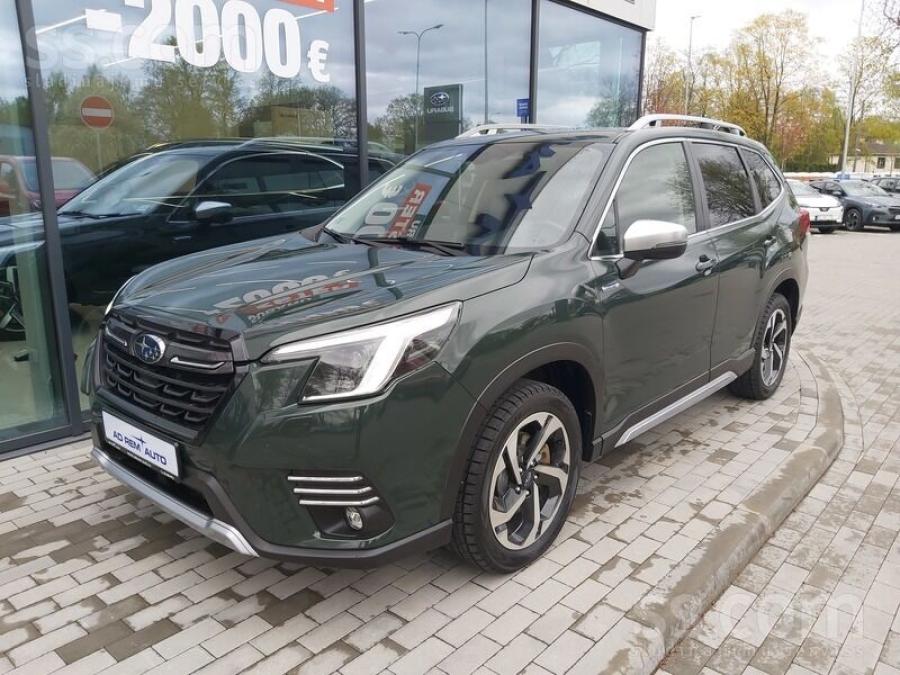 Green Subaru Forester 2022 in Riga, with an engine capacity of 2.00 L and mileage of 94 thousand km for 26800 €, photo 3 on AUTOMOTO.COM.LV