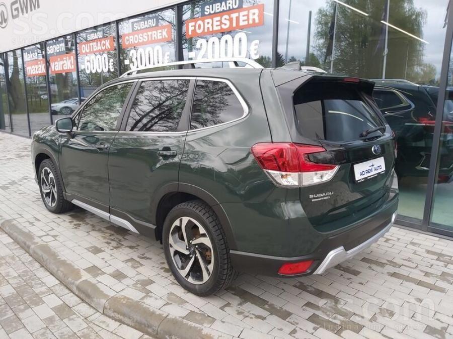 Green Subaru Forester 2022 in Riga, with an engine capacity of 2.00 L and mileage of 94 thousand km for 26800 €, photo 6 on AUTOMOTO.COM.LV