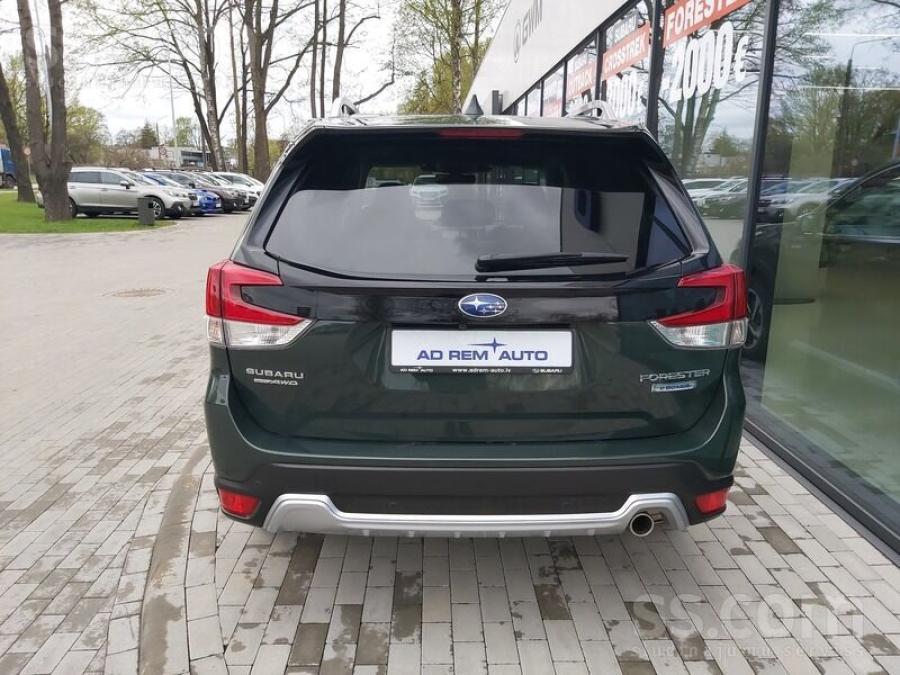 Green Subaru Forester 2022 in Riga, with an engine capacity of 2.00 L and mileage of 94 thousand km for 26800 €, photo 7 on AUTOMOTO.COM.LV