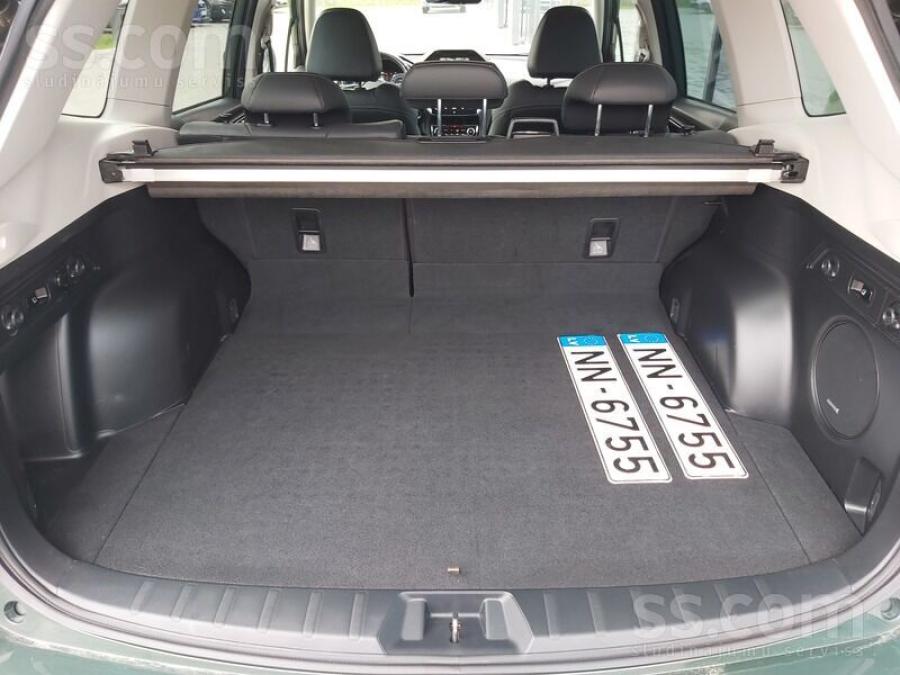 Green Subaru Forester 2022 in Riga, with an engine capacity of 2.00 L and mileage of 94 thousand km for 26800 €, photo 31 on AUTOMOTO.COM.LV