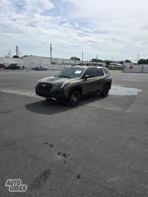 Green Subaru Forester 2024 in Ukmerge, with an engine capacity of 2.50 L and mileage of 35 thousand km for 15300 €, photo 4 on AUTOMOTO.COM.LV