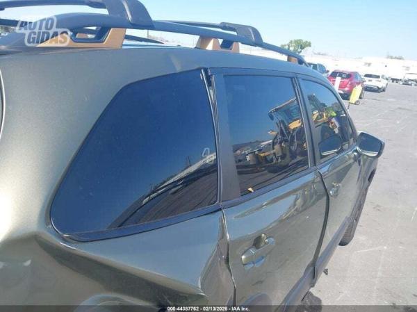 Green Subaru Forester 2024 in Ukmerge, with an engine capacity of 2.50 L and mileage of 35 thousand km for 15300 €, photo 8 on AUTOMOTO.COM.LV