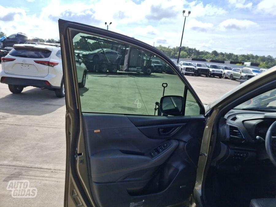 Green Subaru Forester 2024 in Ukmerge, with an engine capacity of 2.50 L and mileage of 35 thousand km for 15300 €, photo 24 on AUTOMOTO.COM.LV