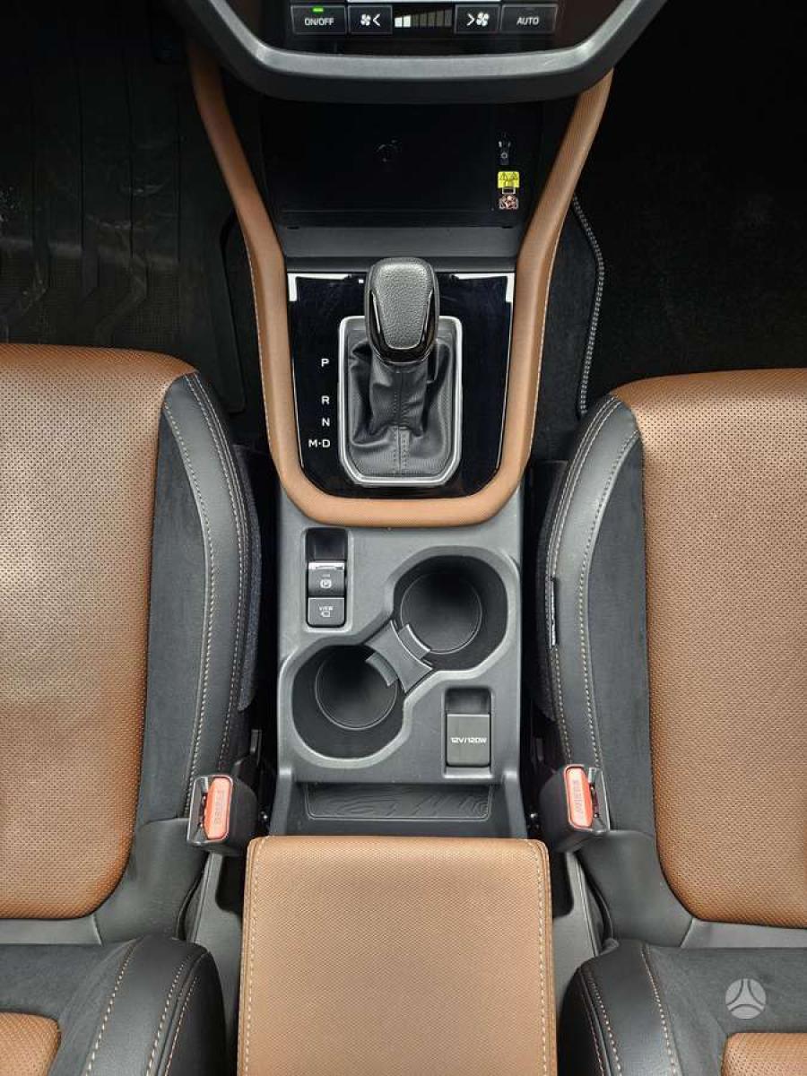 Green Subaru Forester 2025 in Vilnius, with an engine capacity of 2.00 L and mileage of 25 thousand km for 36890 €, photo 16 on AUTOMOTO.COM.LV