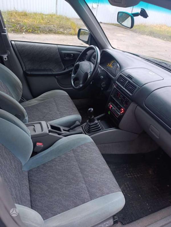 Zaļš Subaru Forester 1999 Panevēža, ar dzinēja tilpumu 2.00 L un nobraukumu 227 tūkst. km par 1600 €, foto 7 vietnē AUTOMOTO.COM.LV