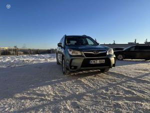 Green Subaru Forester 2015 in Vilnius, with an engine capacity of 2.50 L and mileage of 200 thousand km for 12509 €, photo 6 on AUTOMOTO.COM.LV