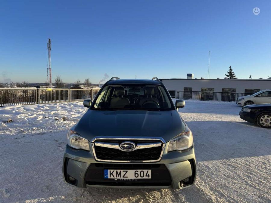 Green Subaru Forester 2015 in Vilnius, with an engine capacity of 2.50 L and mileage of 200 thousand km for 12509 €, photo 9 on AUTOMOTO.COM.LV