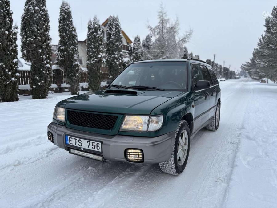Zaļš Subaru Forester 1999 Mažeikiai, ar dzinēja tilpumu 2.00 L un nobraukumu 243 tūkst. km par 2150 €, foto 5 vietnē AUTOMOTO.COM.LV