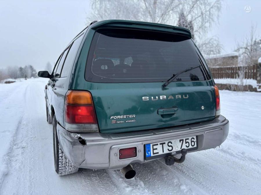 Zaļš Subaru Forester 1999 Mažeikiai, ar dzinēja tilpumu 2.00 L un nobraukumu 243 tūkst. km par 2150 €, foto 7 vietnē AUTOMOTO.COM.LV