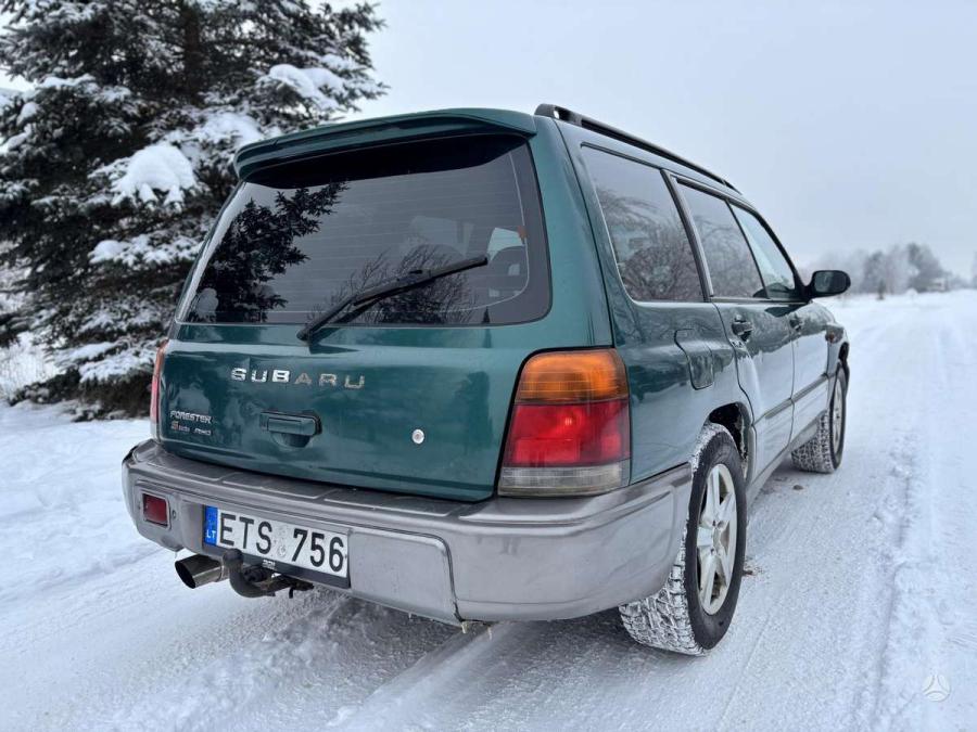 Zaļš Subaru Forester 1999 Mažeikiai, ar dzinēja tilpumu 2.00 L un nobraukumu 243 tūkst. km par 2150 €, foto 9 vietnē AUTOMOTO.COM.LV