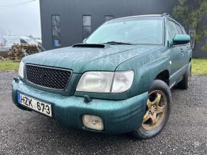 Zaļš Subaru Forester 2001 Viļņa, ar dzinēja tilpumu 2.00 L un nobraukumu 385 tūkst. km par 1800 €, foto 3 vietnē AUTOMOTO.COM.LV
