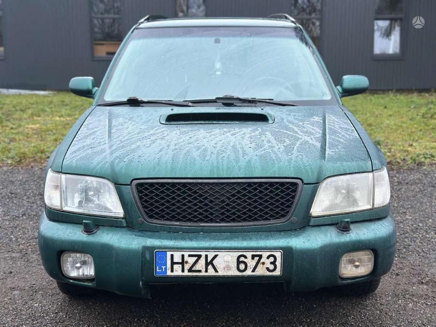 Zaļš Subaru Forester 2001 Viļņa, ar dzinēja tilpumu 2.00 L un nobraukumu 385 tūkst. km par 1800 €, foto 4 vietnē AUTOMOTO.COM.LV