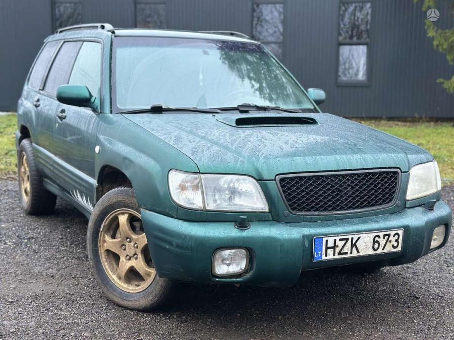 Zaļš Subaru Forester 2001 Viļņa, ar dzinēja tilpumu 2.00 L un nobraukumu 385 tūkst. km par 1800 €, foto 6 vietnē AUTOMOTO.COM.LV
