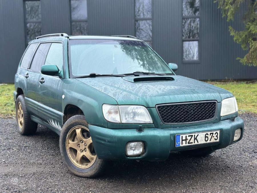 Zaļš Subaru Forester 2001 Viļņa, ar dzinēja tilpumu 2.00 L un nobraukumu 385 tūkst. km par 1800 €, foto 7 vietnē AUTOMOTO.COM.LV