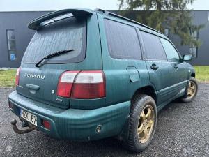 Zaļš Subaru Forester 2001 Viļņa, ar dzinēja tilpumu 2.00 L un nobraukumu 385 tūkst. km par 1800 €, foto 10 vietnē AUTOMOTO.COM.LV