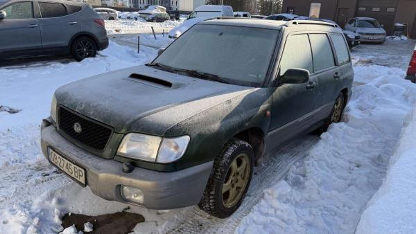 Zaļš Subaru Forester 2002 Viļņa, ar dzinēja tilpumu 2.00 L un nobraukumu 220 tūkst. km par 1250 €, foto 1 vietnē AUTOMOTO.COM.LV
