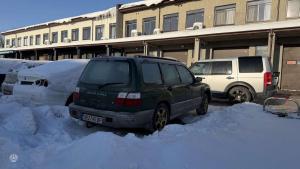Zaļš Subaru Forester 2002 Viļņa, ar dzinēja tilpumu 2.00 L un nobraukumu 220 tūkst. km par 1250 €, foto 3 vietnē AUTOMOTO.COM.LV