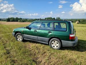 Zaļš Subaru Forester 2002 Prienai, ar dzinēja tilpumu 2.00 L un nobraukumu 197 tūkst. km par 2100 €, foto  vietnē AUTOMOTO.COM.LV