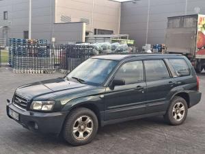 Green Subaru Forester 2004 in Silute, with an engine capacity of 2.00 L and mileage of 351 thousand km for 2350 €, photo  on AUTOMOTO.COM.LV