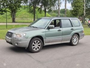 Green Subaru Forester 2005 in Taurage, with an engine capacity of 2.00 L and mileage of 247 thousand km for 1900 €, photo  on AUTOMOTO.COM.LV