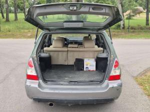 Green Subaru Forester 2005 in Taurage, with an engine capacity of 2.00 L and mileage of 247 thousand km for 1900 €, photo 8 on AUTOMOTO.COM.LV