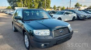 Green Subaru Forester 2007 in Riga, with an engine capacity of 2.00 L and mileage of 130 thousand km for 3850 €, photo 3 on AUTOMOTO.COM.LV