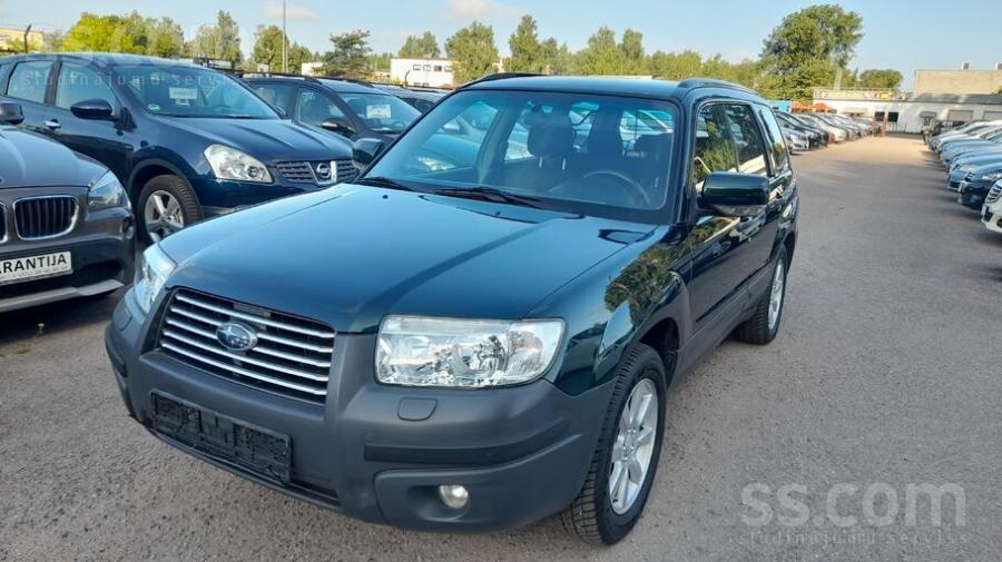Green Subaru Forester 2007 in Riga, with an engine capacity of 2.00 L and mileage of 130 thousand km for 3850 €, photo 4 on AUTOMOTO.COM.LV